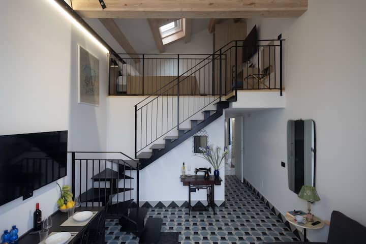 Itaca Porto Loft& Rooms  Loft Aria - Milazzo