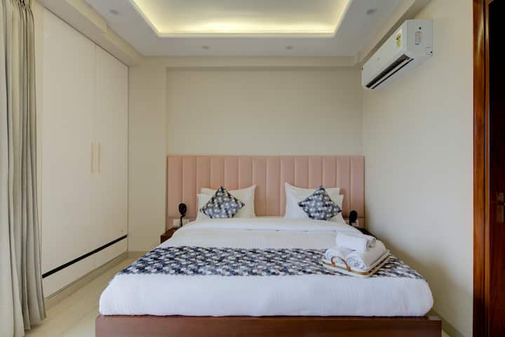 Soothing 1 Bhk Serviced Apartment Near Ardee Mall - Gurugram