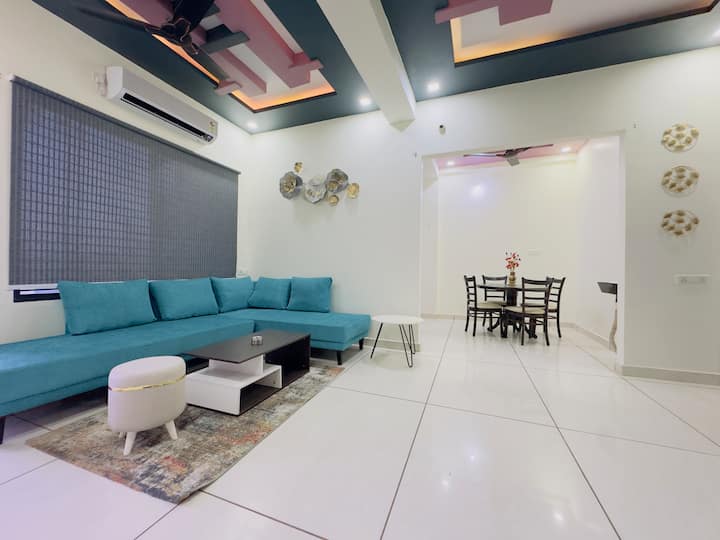 Home Escape 2bhk Casa Near Mahakal - City Centre - Ujjain