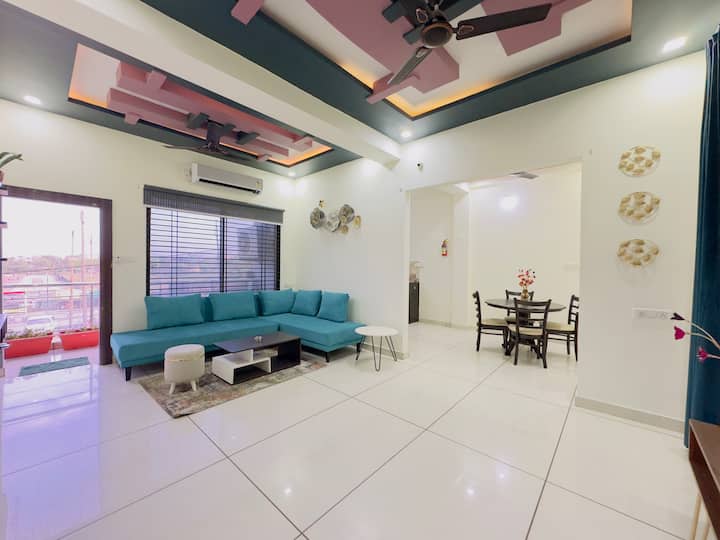 Home Escape 2bhk Casa Near Mahakal - City Centre - Ujjain