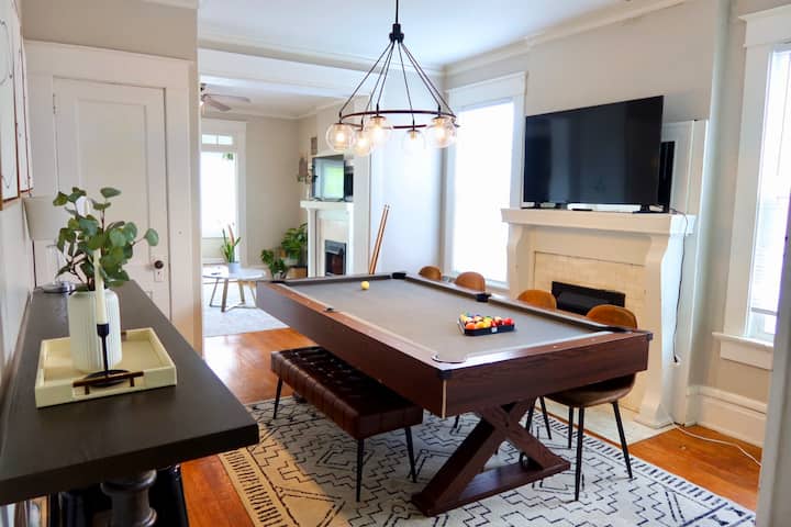 Cozy Condo - Pool Table - Balcony View - Columbus, OH