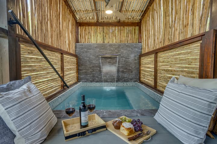 Cabana With Private Heated Pool - Belize