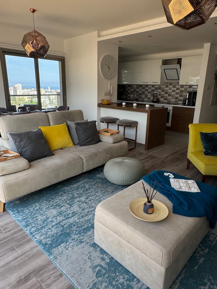 Central Girne - 2 Bed Large Terrace Apartment - Girne