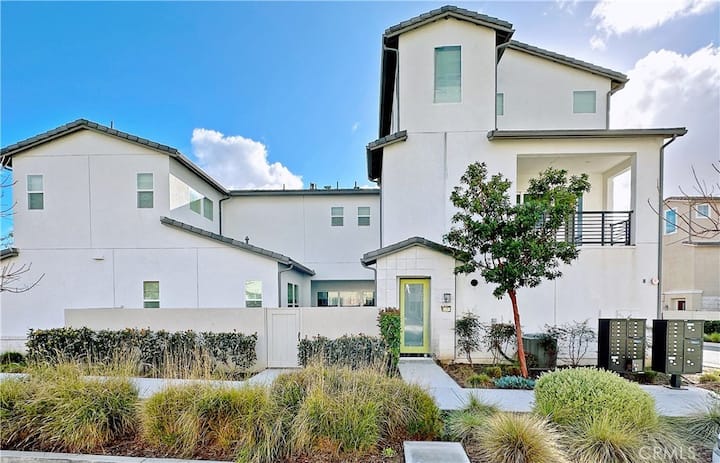 Fantastic House Irvine Retreat - Irvine