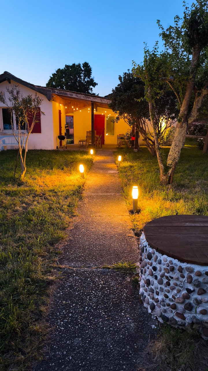 Maison Plein Centre Avec Jardin, 5 Personnes/2ch. - Hourtin