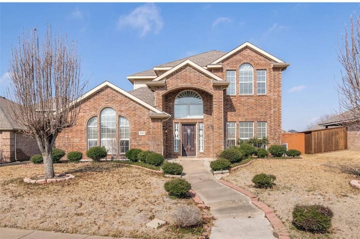 Room In Rowlett - Garland, TX