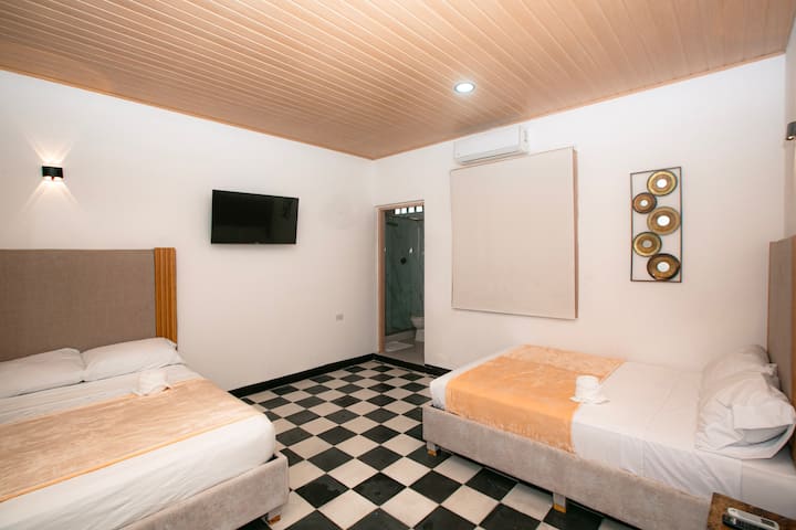 Casa Hotel Santa Cruz - Hab. Familiar 2 - Cartagena