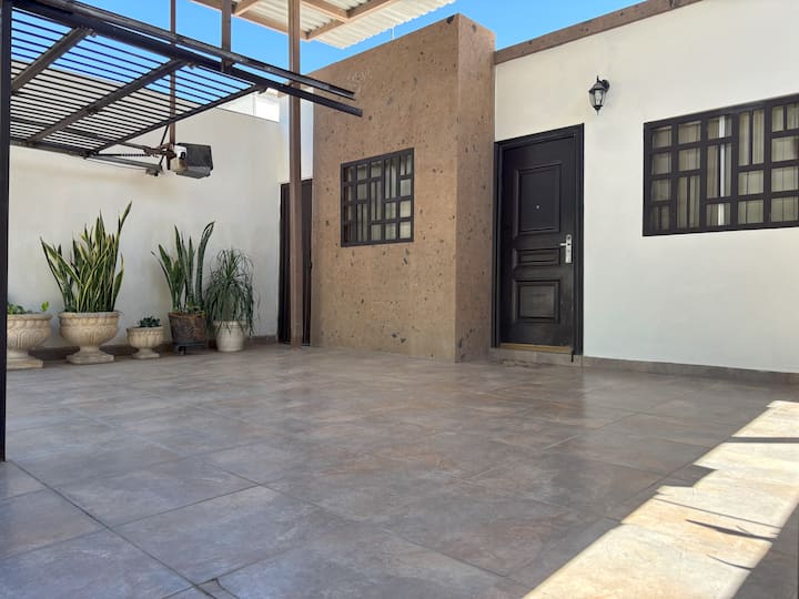 Beautiful 3-bedroom, 2-bath Home Across From Park - Hermosillo