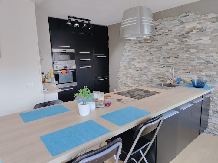 "Sous Les Murs De Bastion"- Appartement 4 Pers - Lila