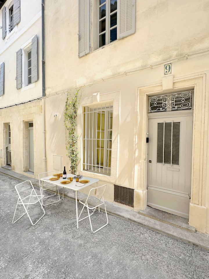 Maison De Charme Centre Roquette - アルル