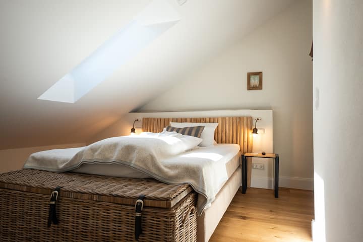 Schlossberg Residences: Betthupferl Eichenkemenate - Aschaffenburg