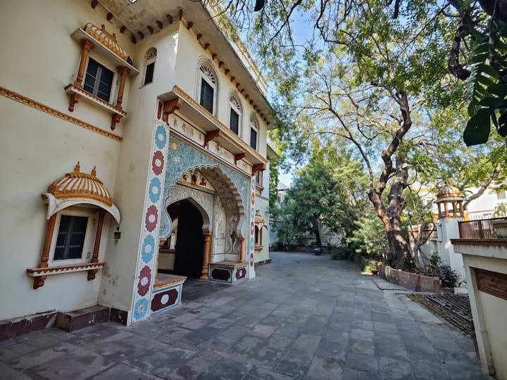 Heritage Haveli -3br Royal Stay |Kota By Homeyhuts - Kota