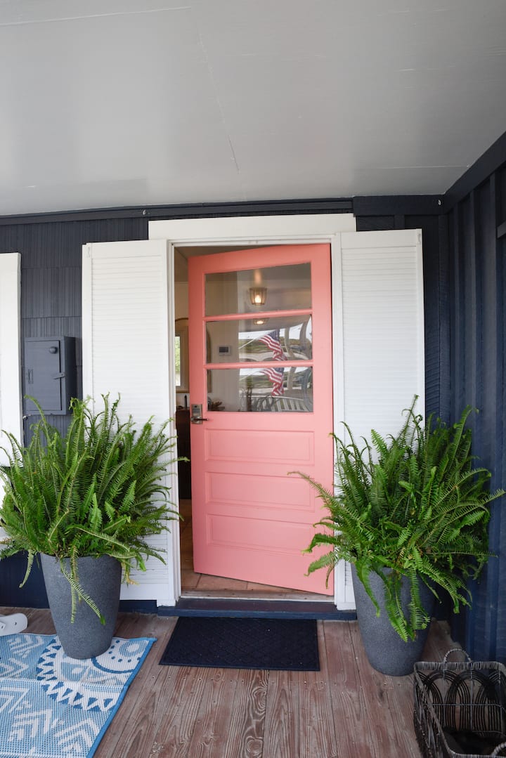 'Rest Ashored’ Beach Cottage - Surf City, NC