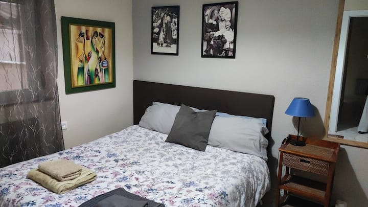 Habitación Privada.
Piso Compartido 
Cama 1,50x1,9 - Salamanca