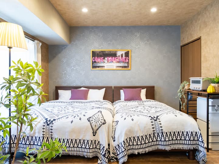 【Newopen特価】瓦町駅徒歩6分/最大5名/シックでオシャレな部屋/完全貸切/繁華街近くで便利 - Takamatsu