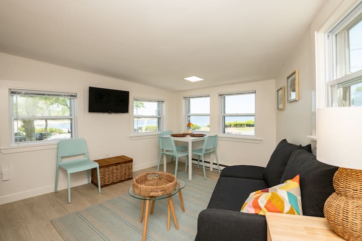 Beachfront Cottage - Steps From Shore - Front Beach, MA