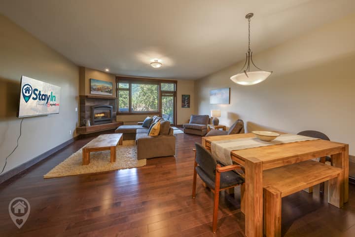 Downtown Fernie 3br Townhouse | Ac & Parkade - Fernie