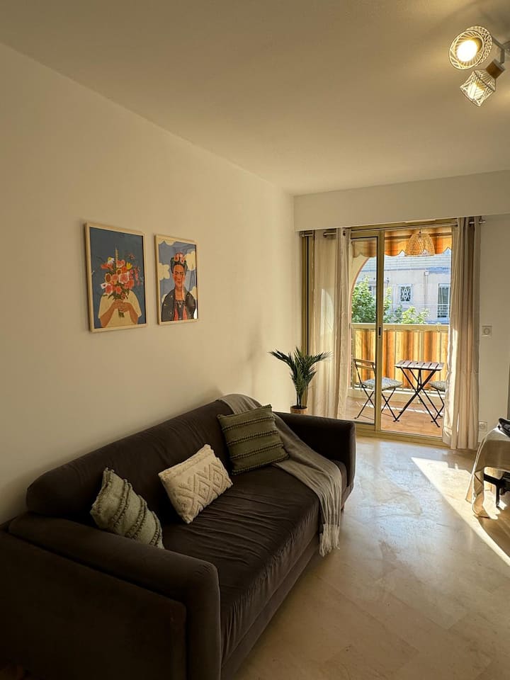 Centre & Plage Juan Les Pins• Studio Climatisé - Antibes