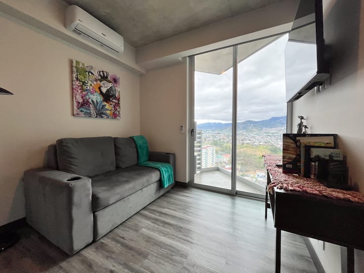 Macaw At 20's - Pool, Gym & Stylish City Stay - 산호세