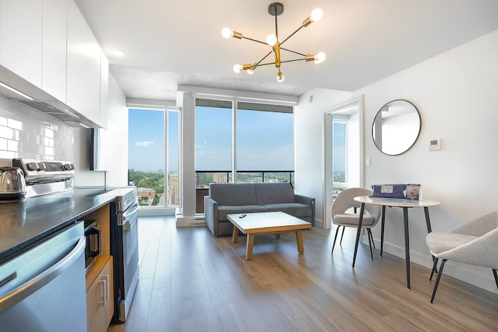 Premium Luxe Mtl Views 3405: Metro/gym/pool Access - Montréal, QC