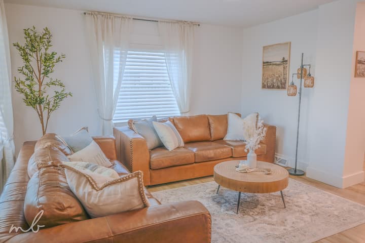 New! Sleeps 6*walk To River*close To Highway
*Wifi - Idaho Falls, ID