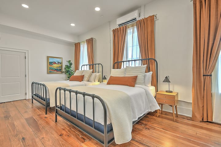 Historic Hattie House Suite 205 - Double Queen - Abingdon, VA