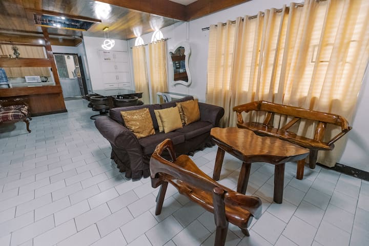 Townhouse A Short Walk From Burnham - Baguio