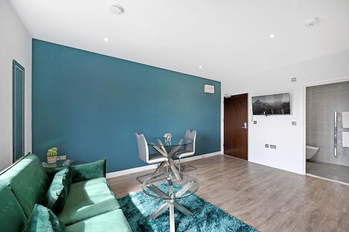 #5.milburn, Cmk Location 10 Min Walk Train Station - Milton Keynes