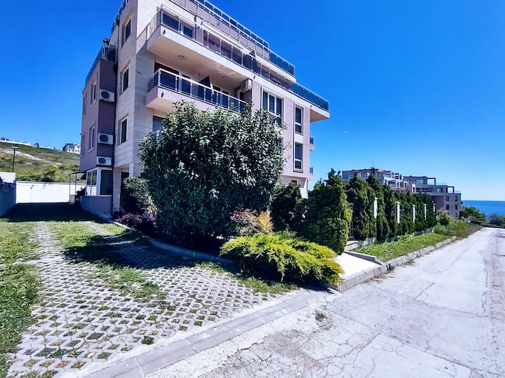 Breeze & Beach Studio 2 - Shkorpilovtsi