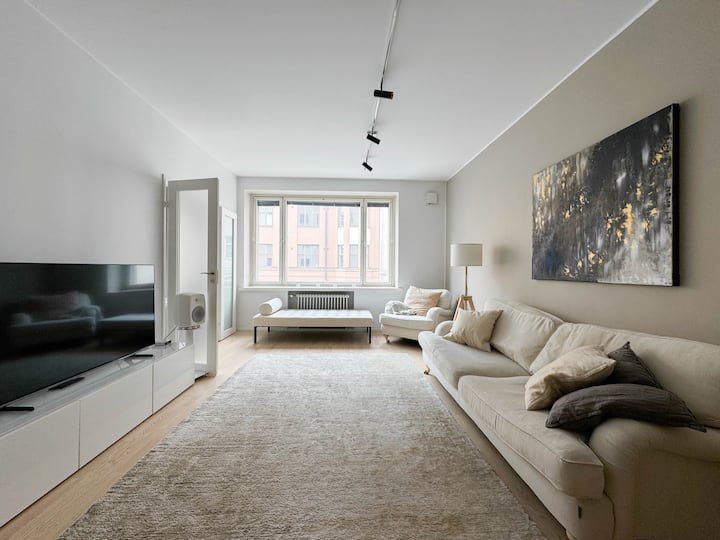 Stylish Downtown 2br Flat With Sauna And Work Area - Helsinki