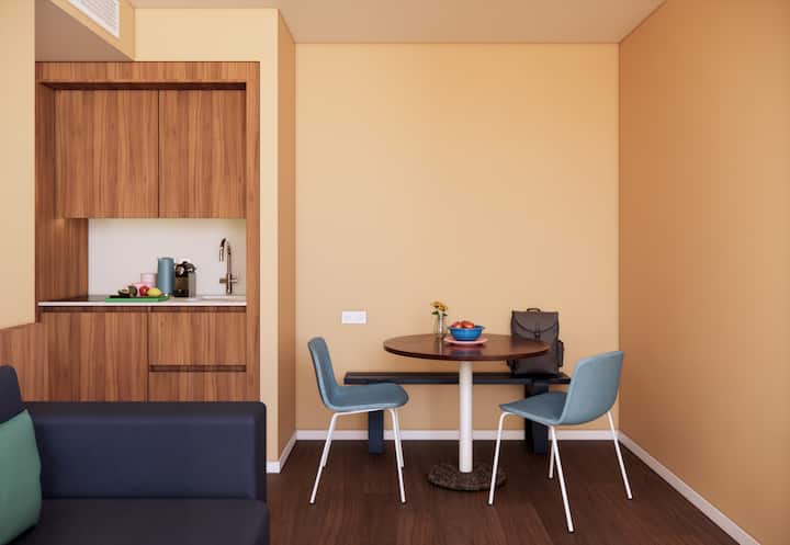 Numa | 1 Bedroom Apartment With Sofa Bed - Stuttgart