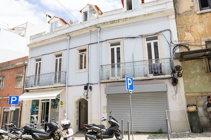 Duplex Apart. @ Typical Lisbon Villa 14 - Lisbon