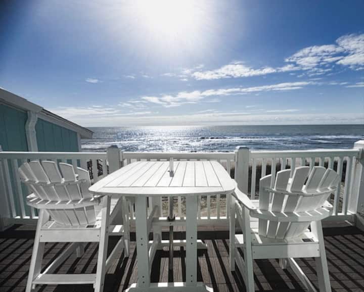 Ocean Front 2 Bdm/2 Ba Condo. 6 Guests. W/linens! - 카롤리나 비치