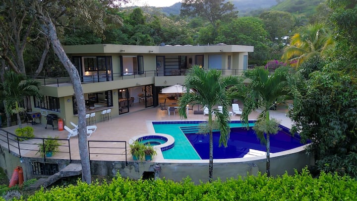 Hermosa Casa En Villeta - Villeta