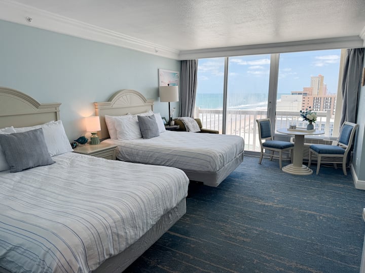 A Contemporary Studio On The 11th Floor - Daytona Beach, FL