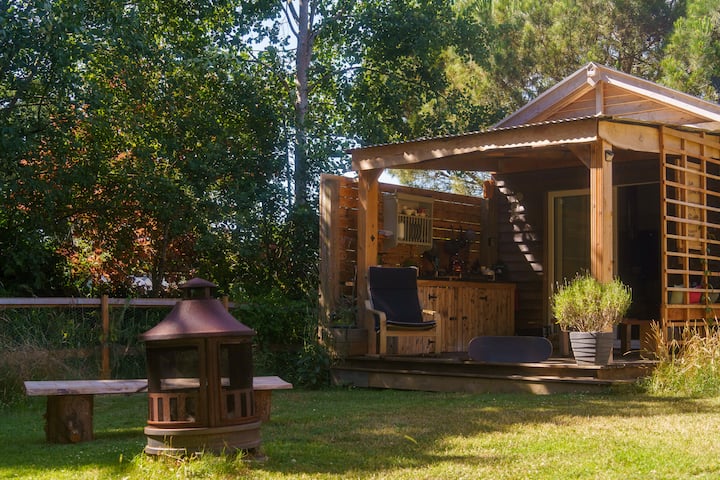 Cosy Cabin-log Burner-skate Ramp-dogs Welcome - Camber Sands