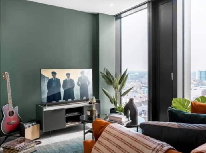 Breathtaking City Skyline Views - Great Barr - Birmingham