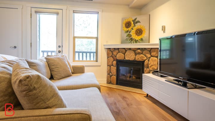 Silver Rock Studio W/ Queen Bed - Fernie