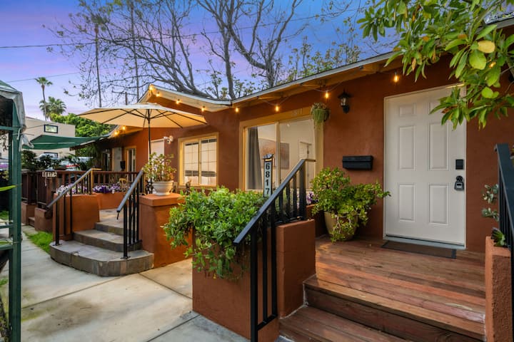 New! Luxury Bungalow In The Heart Of Hollywood - Los Angeles, CA