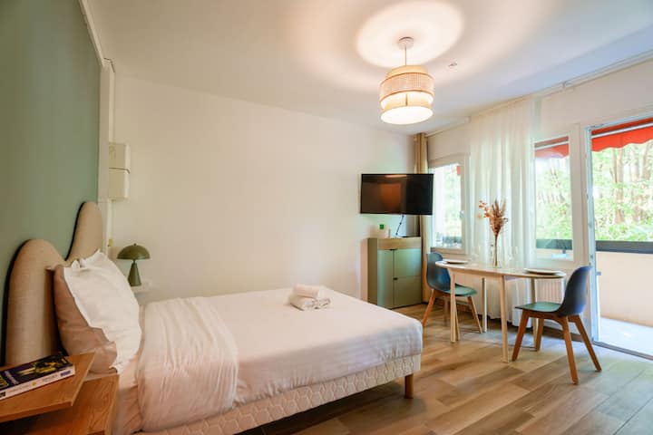 Studio Paisible Avec Balcon Et Coin De Nature - Strasbourg
