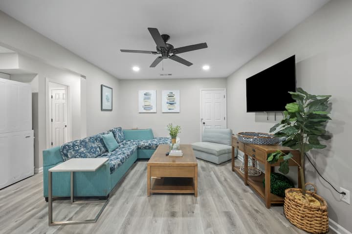 Charming 2br1ba Getaway Near Downtown Marietta - Marietta, GA