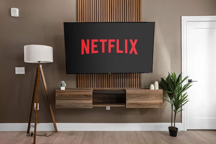 Downtown Townhome W/ Game Room: Pool/parking/gym - Garfield Park Indianapolis