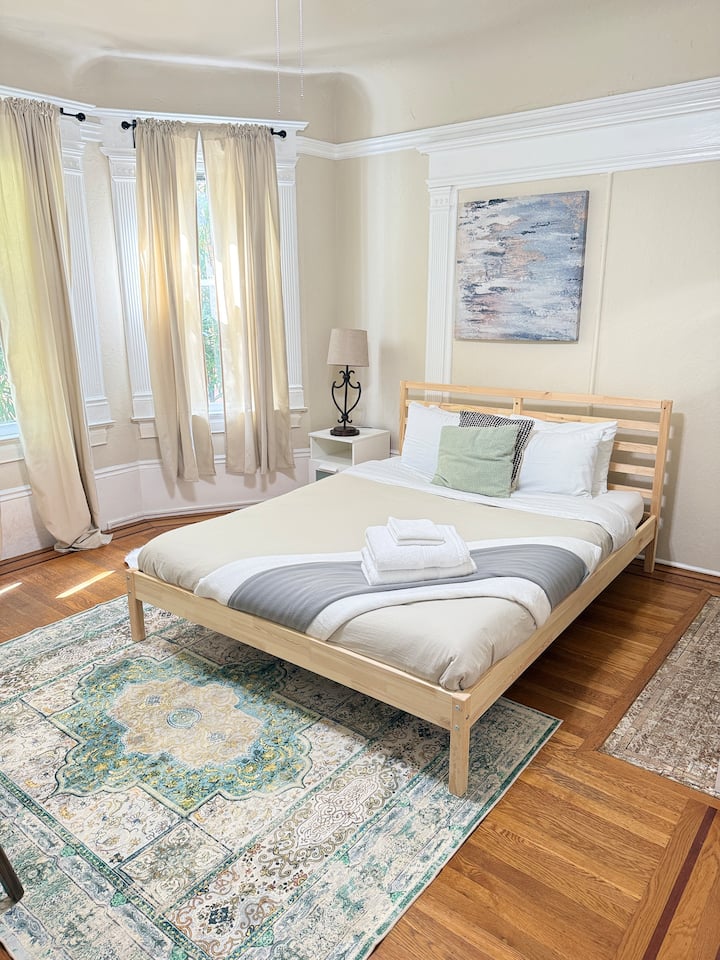 Historic Home | Walk To Uc Berkeley | Private Room - Berkeley, CA