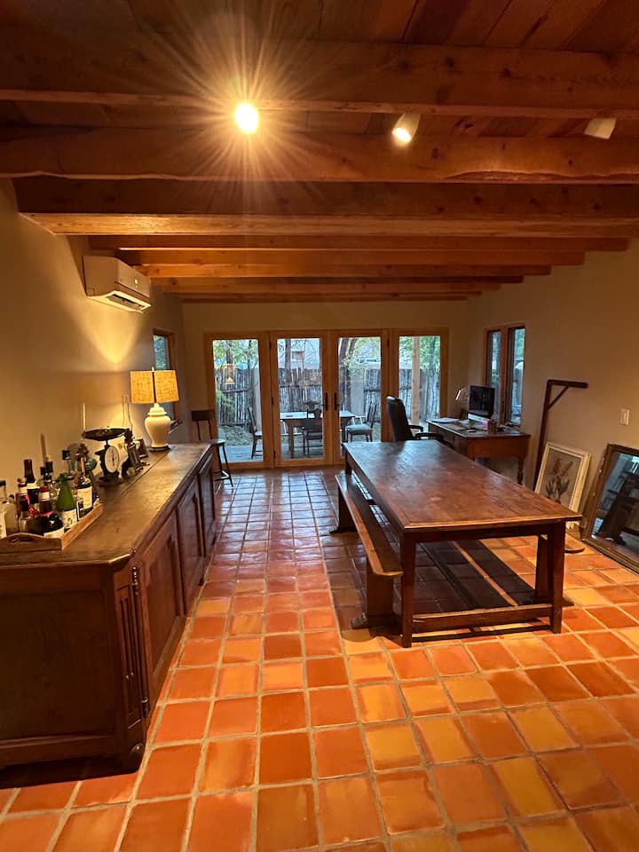 Casa Toa: Private Retreat Near Santa Fe Plaza - Santa Fe, NM