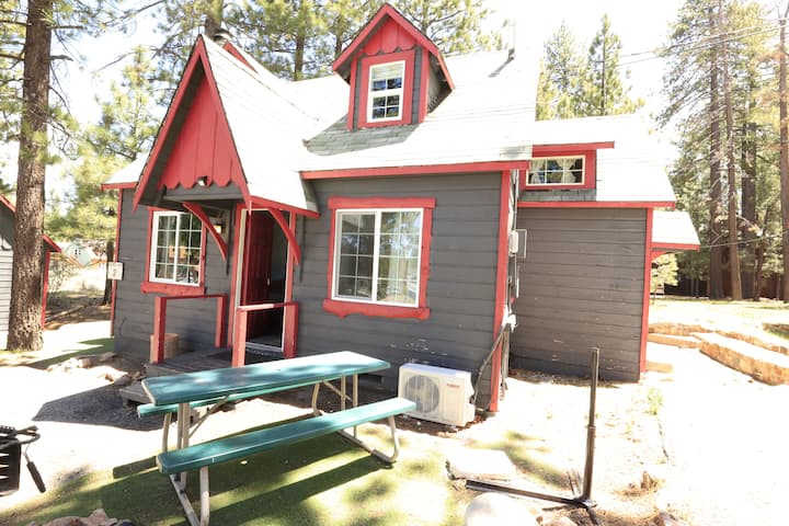 Cabin #2 – 2br Pet & Family Friendly  Near Village - Big Bear Lake, CA