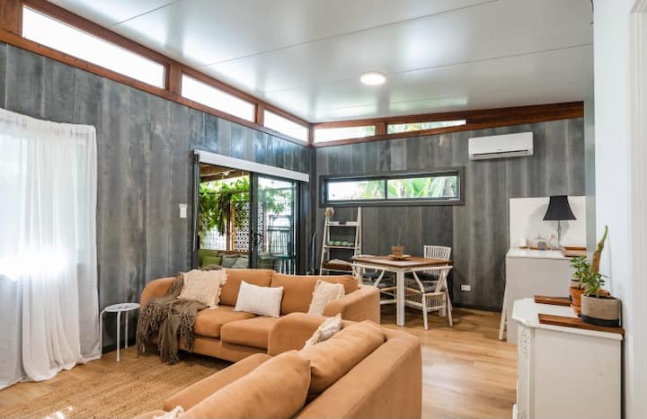 Charming Eclectic Bungalow - Collaroy