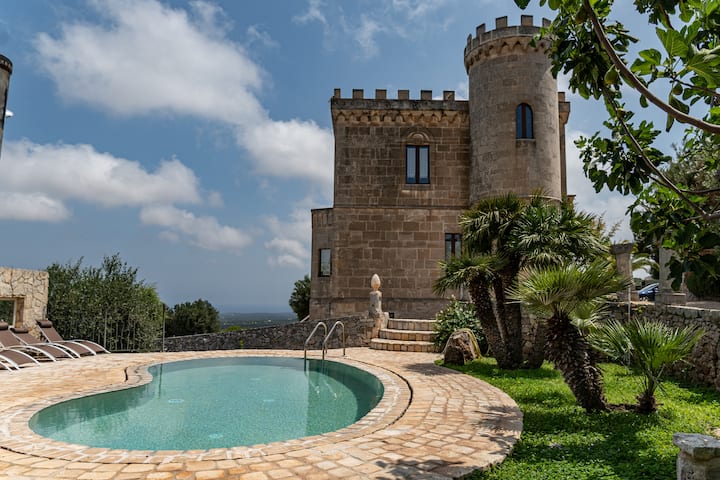 Rocca Giulia - Castle Escape W/ Pool - Classy Apt. - Ostuni