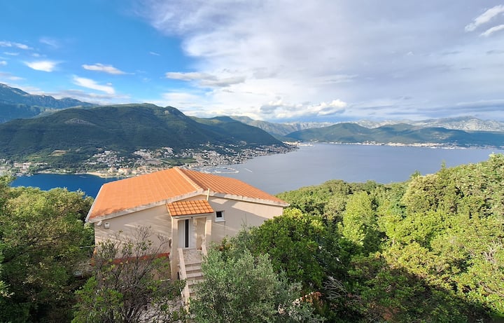 Lustica, Villa With Pool And Spectacular View - Montenegro