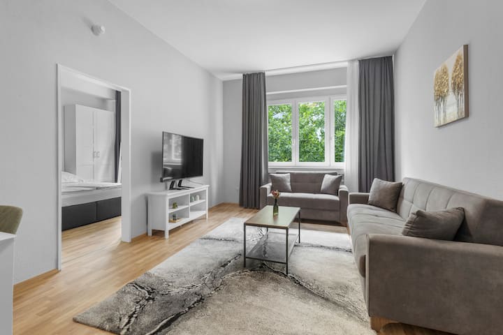 Deluxe Apartment With 5 Bedrooms And Dom View - Cologne