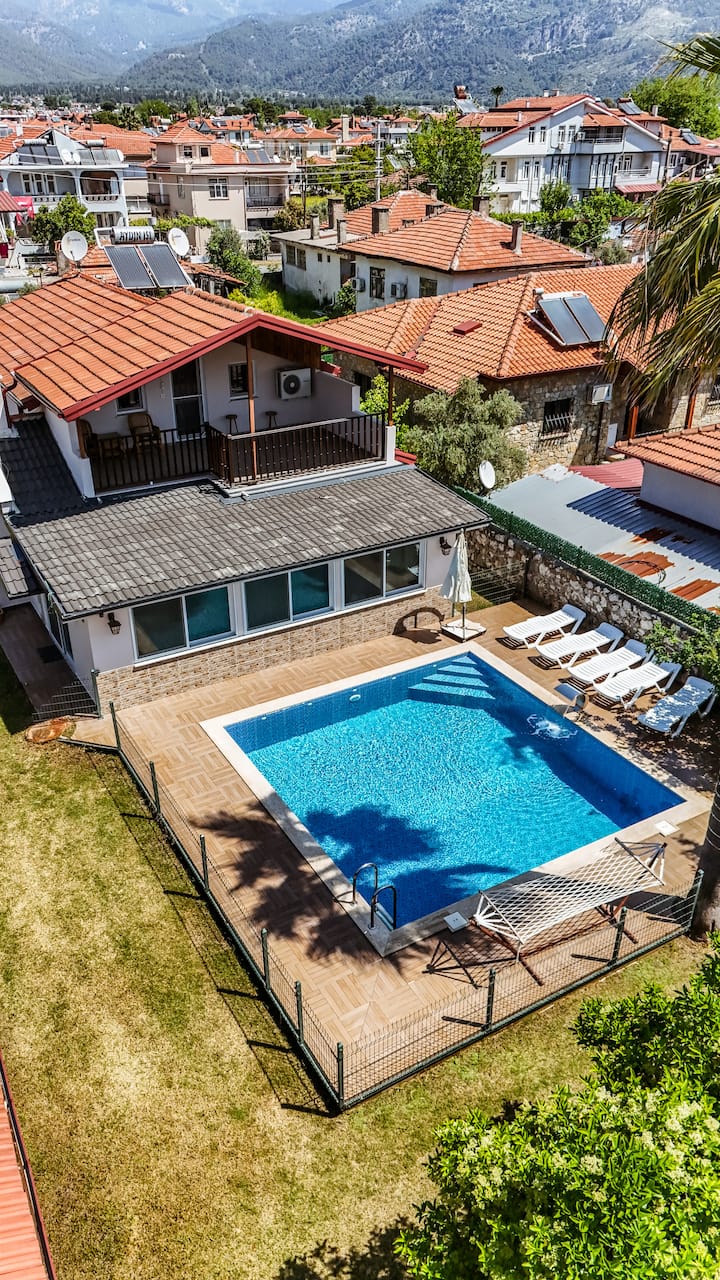 Villa Moon | Tranquil 3br Villa With Private Pool - Köyceğiz